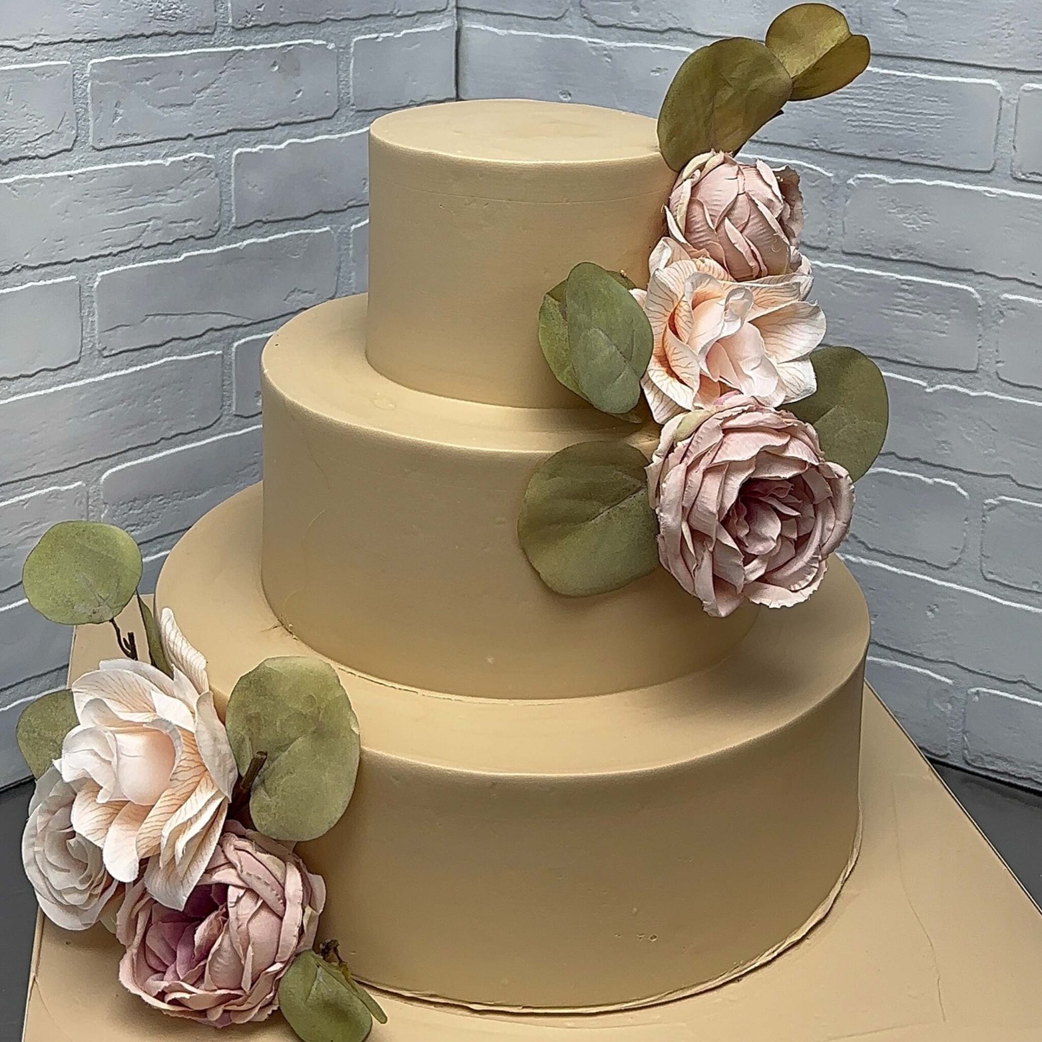 Ivory Simplicity Wedding Cake - Palermo Custom Cakes